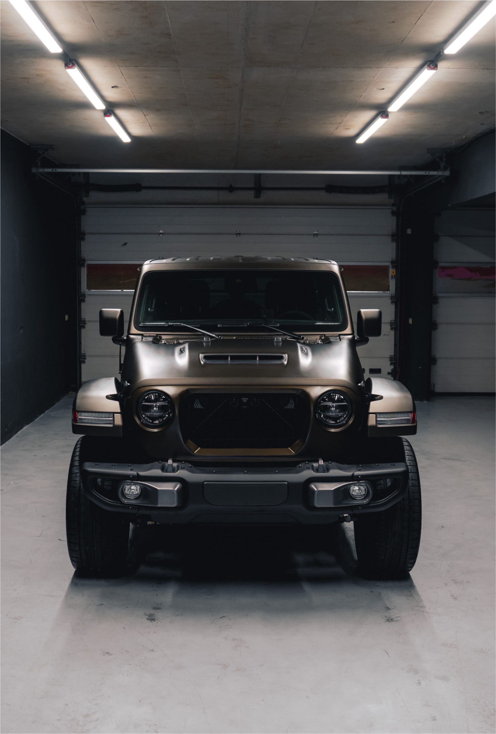 UXUS - The ultimate custom driving Wrangler